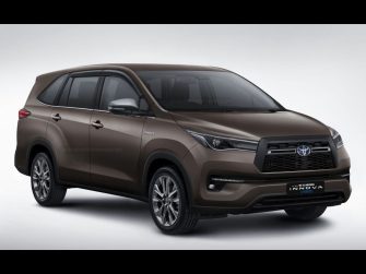Should you wait for new Toyota Innova hybrid? » MotorOctane