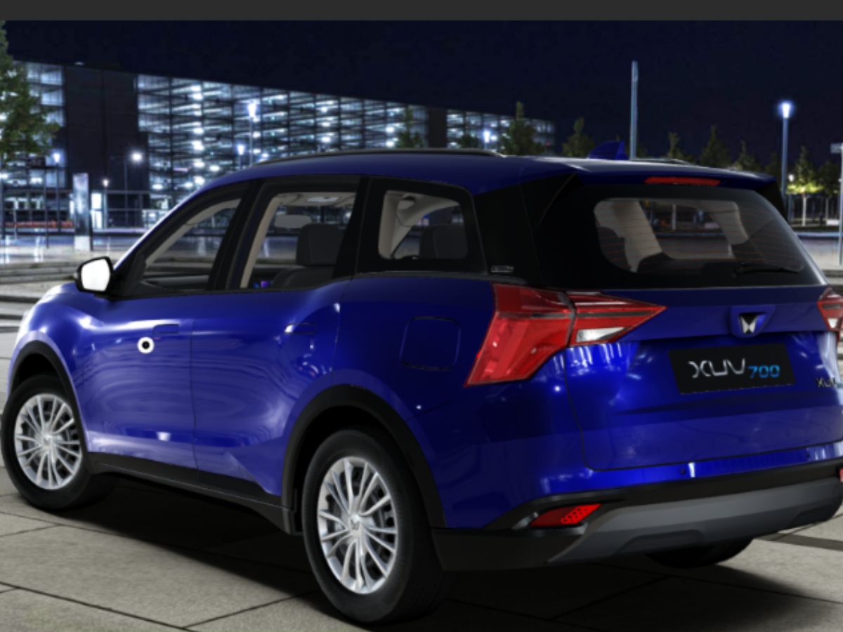 Mahindra XUV700 AX3 is UNIQUE » MotorOctane