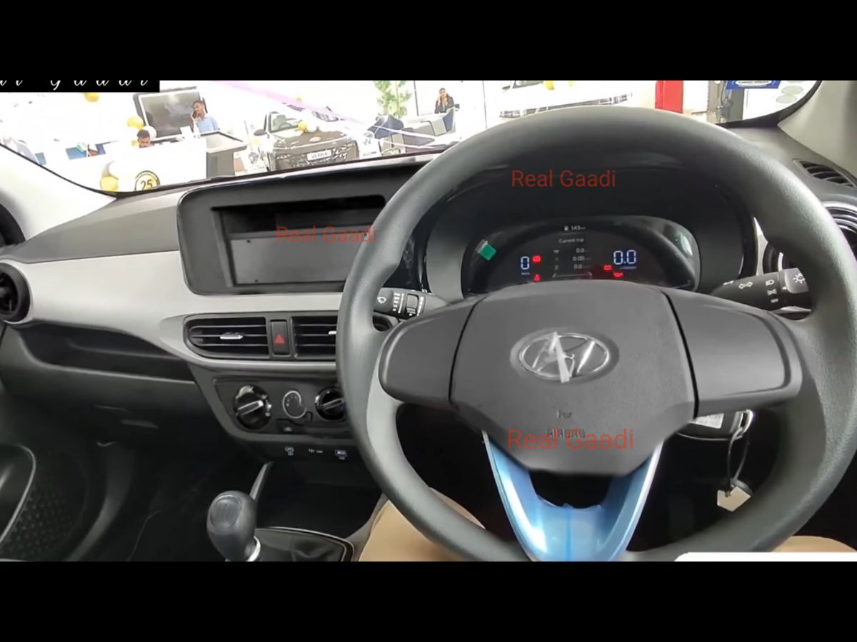 Hyundai Exter EX variant walkaround - what does it get? » MotorOctane