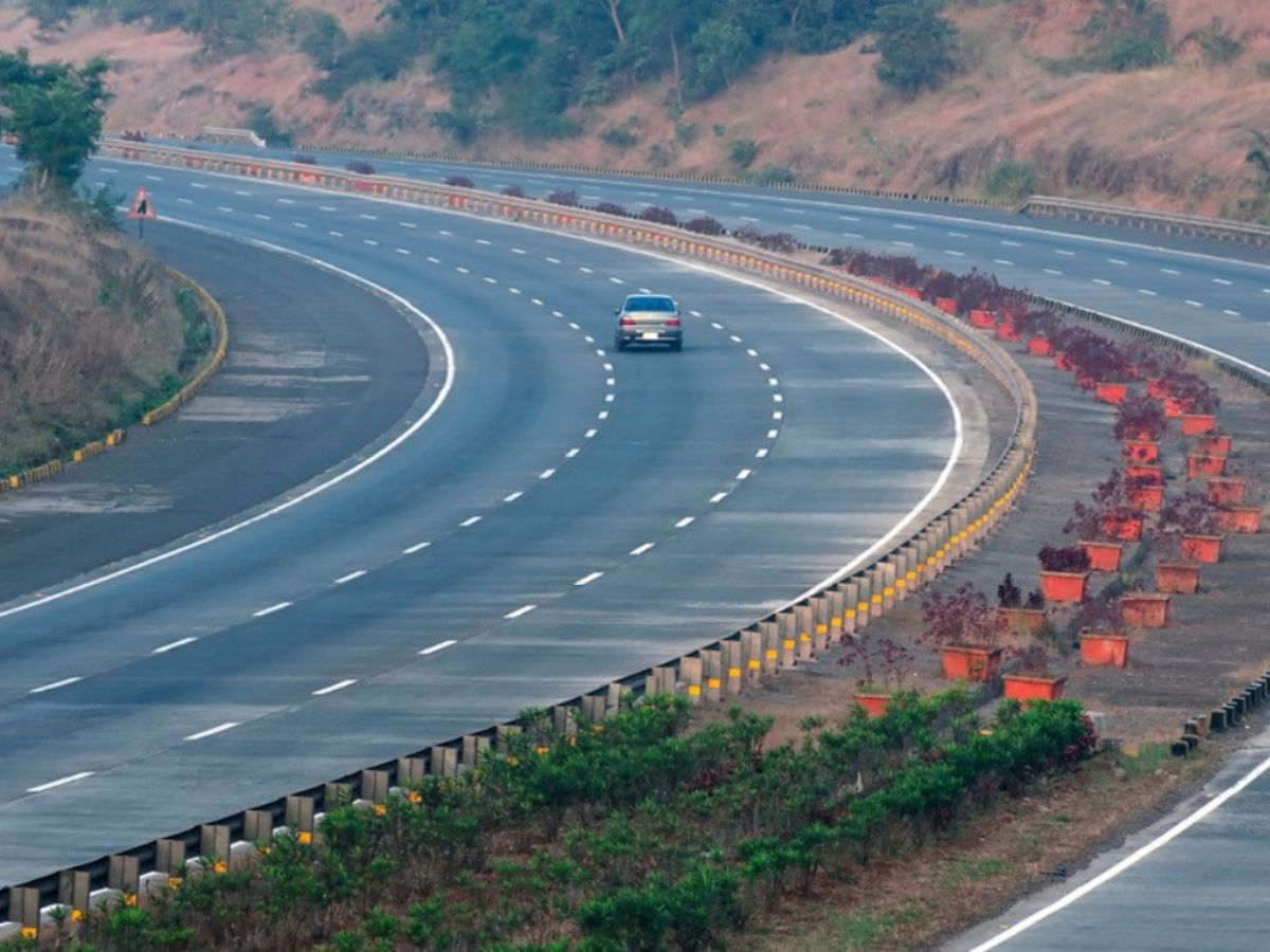 Be Aware Driving On This Expressway » MotorOctane