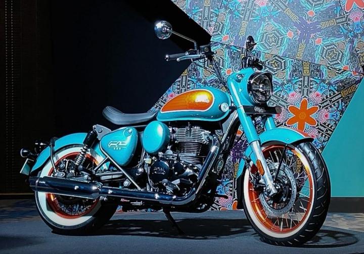 2 New Royal Enfield Bikes Unveiled in 2 Days! » MotorOctane