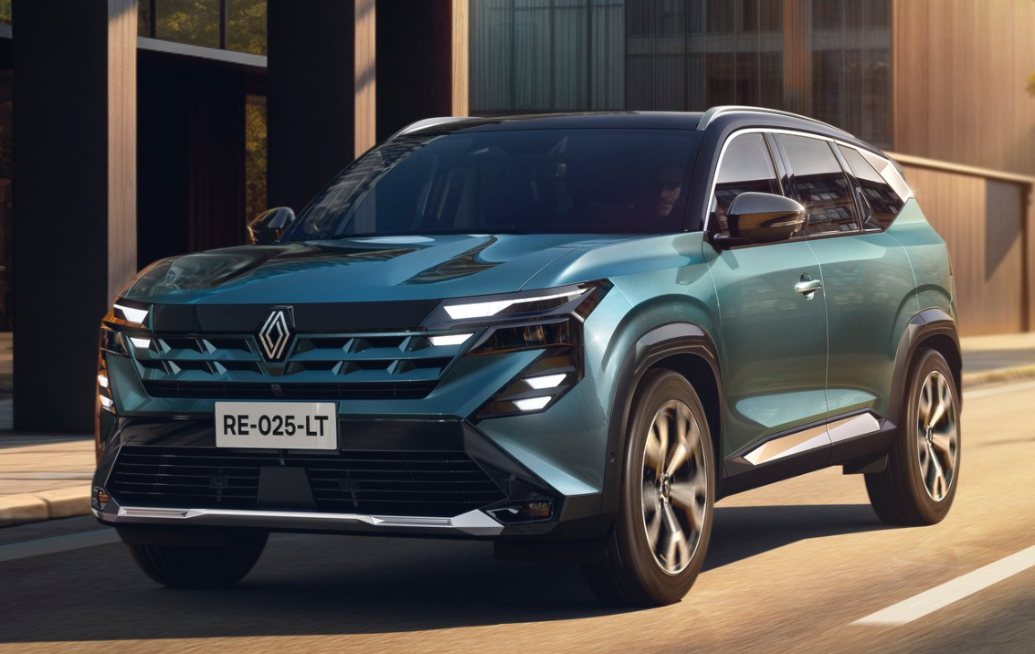 Upcoming Toyota Innova Rival To Get Mercedes Engine! » MotorOctane