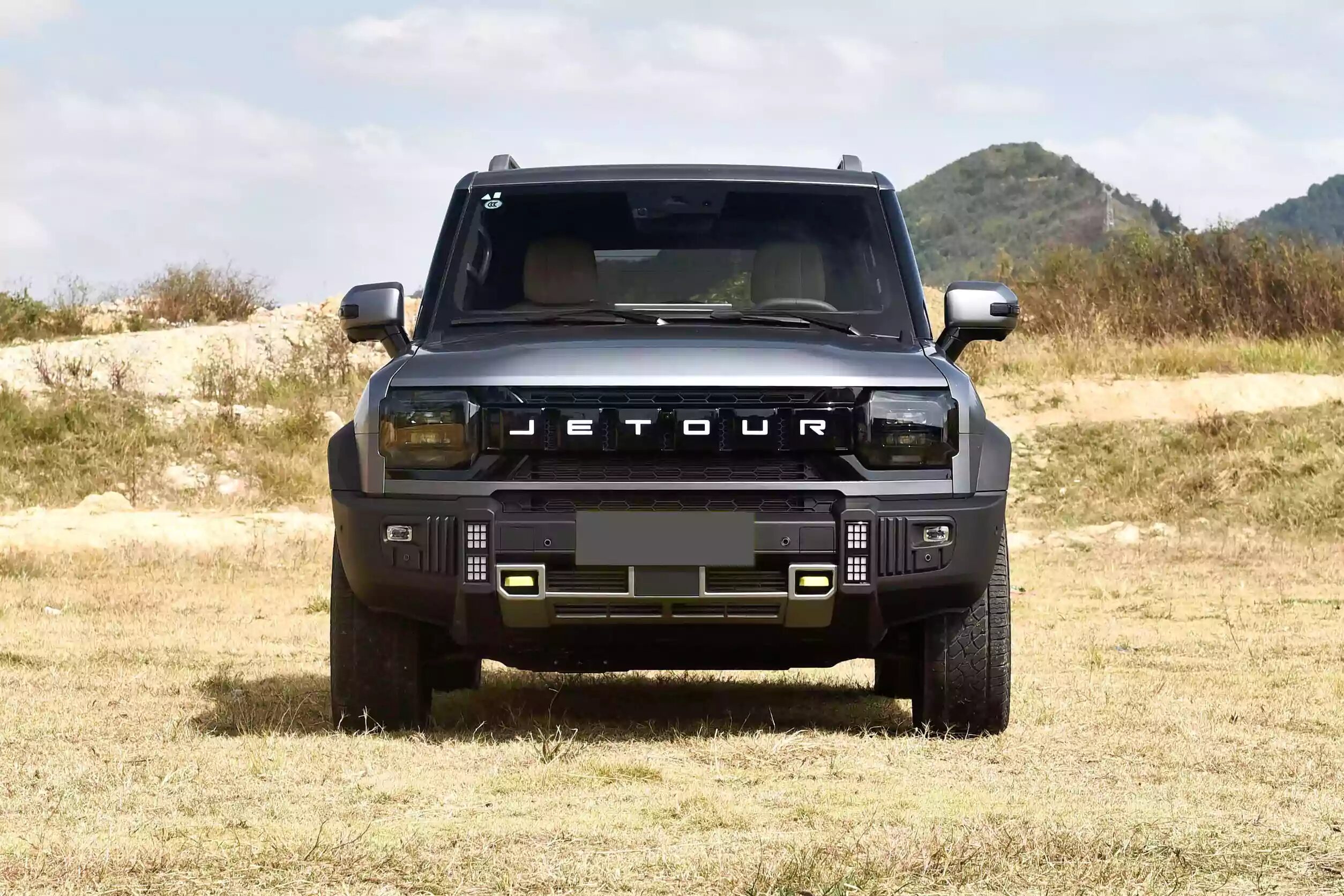 Rs 45 Lakh Fortuner Launch Confirmed - First Copy Defender? » MotorOctane